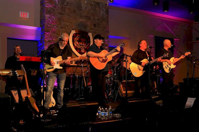 Cape Breton Highlander Ride – Village of Baddeck